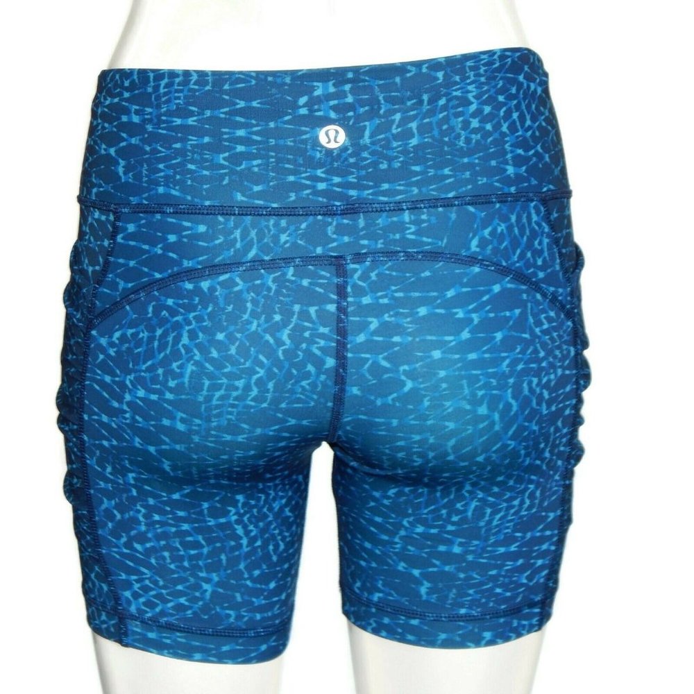 Lululemon Shorts Beautiful Blue Water Wave Pattern Si… - Gem